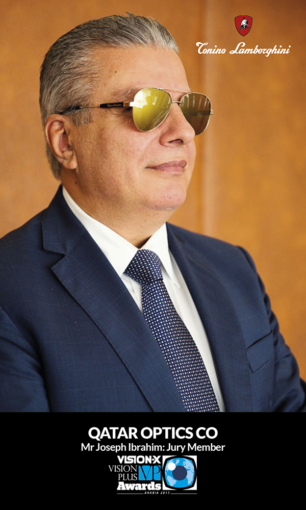 Do Opticians Make Good Models? | VisionPlus Magazine